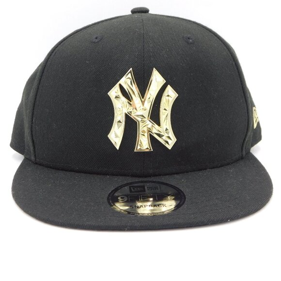 New Era | Accessories | New Era New York Yankees Fractured Metal Badge ...